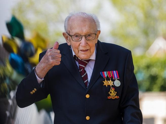 Tom Moore (1920-2021) | IL MORTO DEL MESE