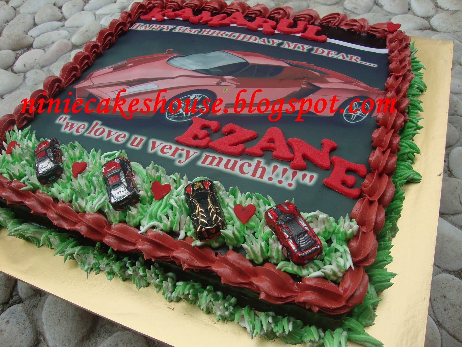 ninie cakes house: Choc Moist Cakes with Ferrari Enzo Edible Image