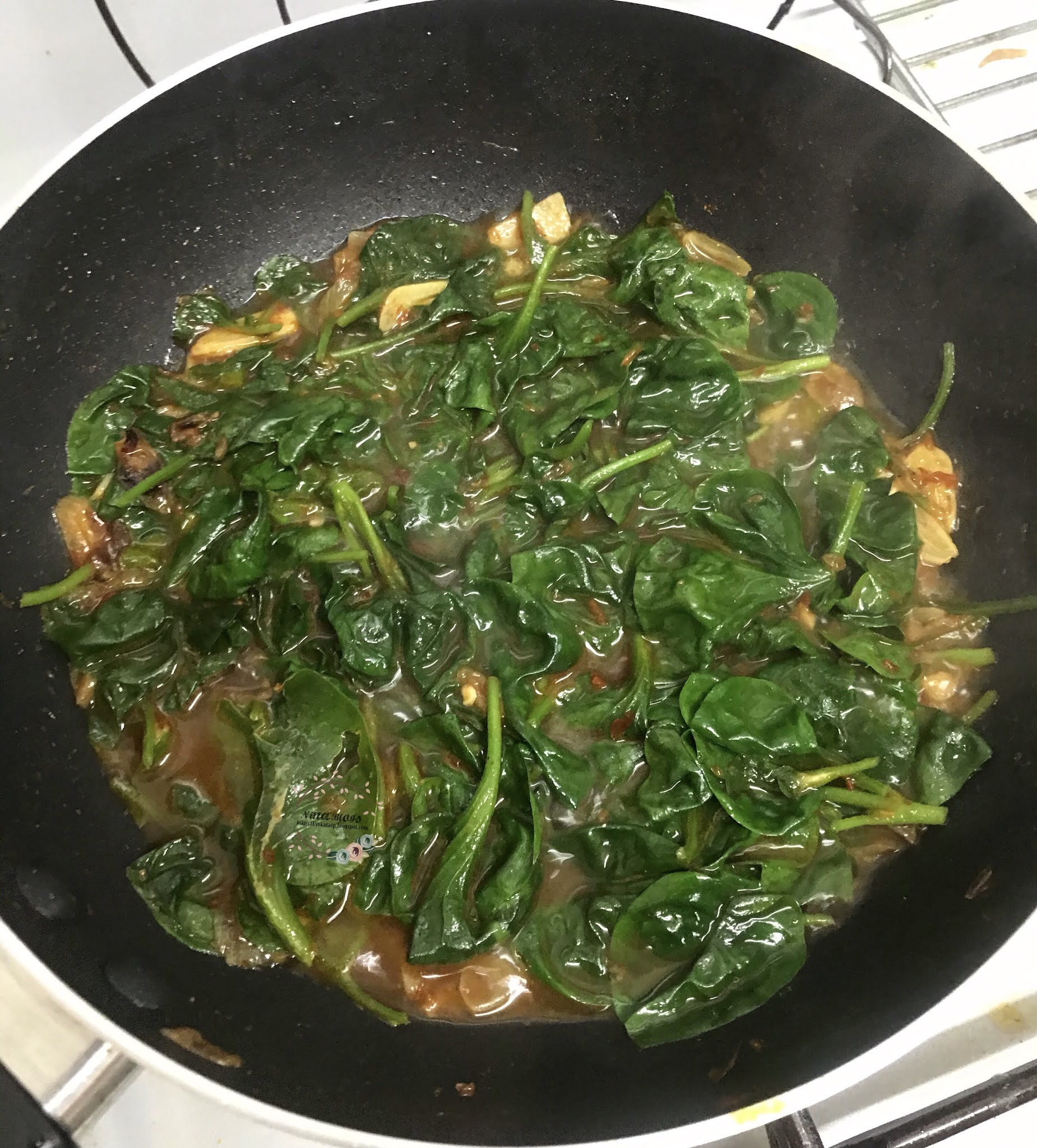 Resepi Bayam Brazil Goreng Ikan Masin Dan Khasiat Bayam Brazil | cik ...