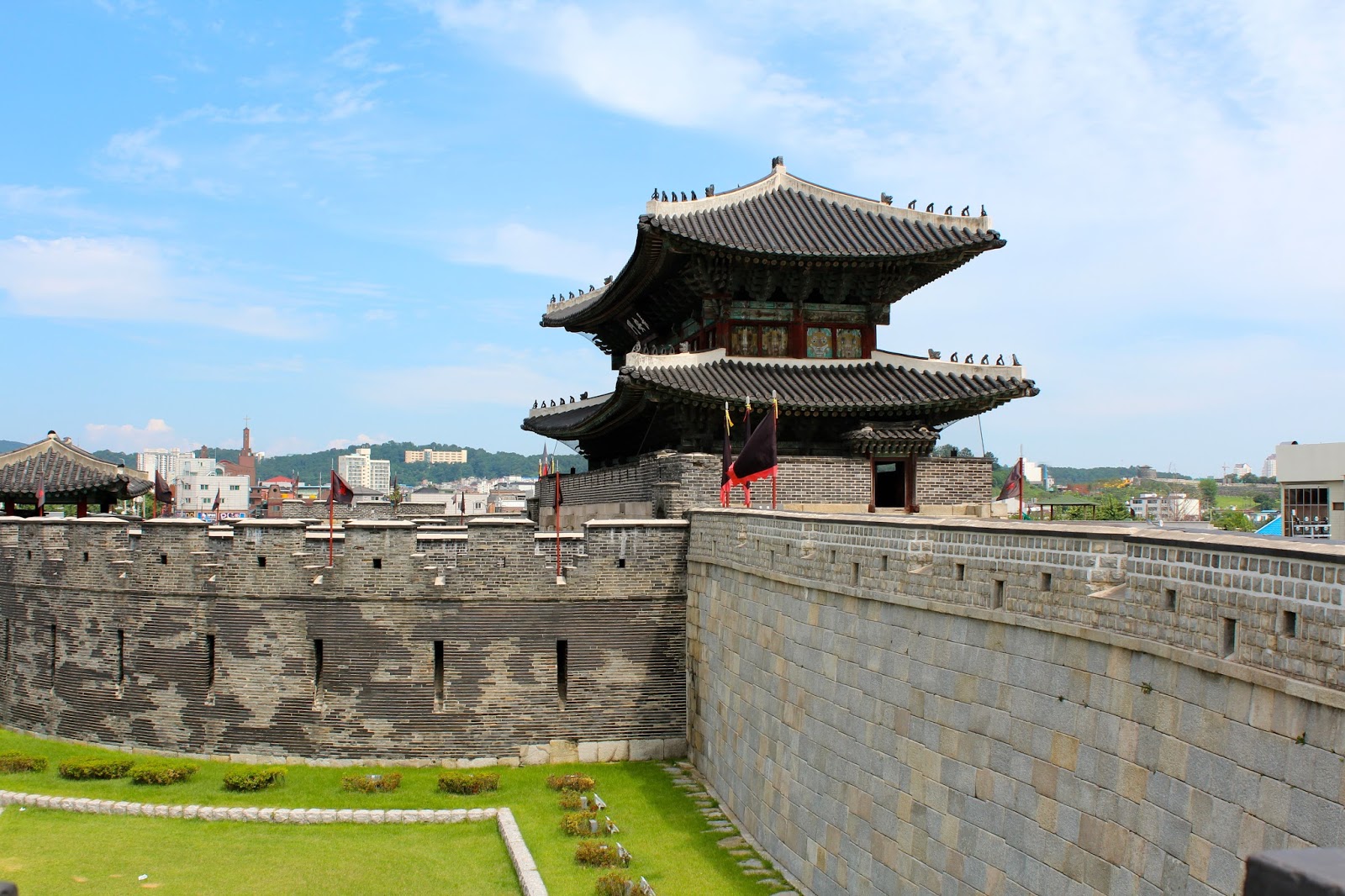 Our Lives Are An Open Blog : Suwon Hwaseong {Fortress Wall}