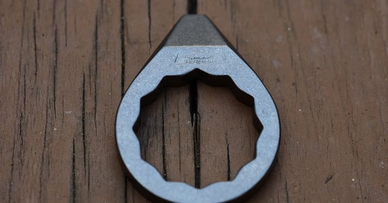 Planet Pocket Tool: Titanium Wring Tools