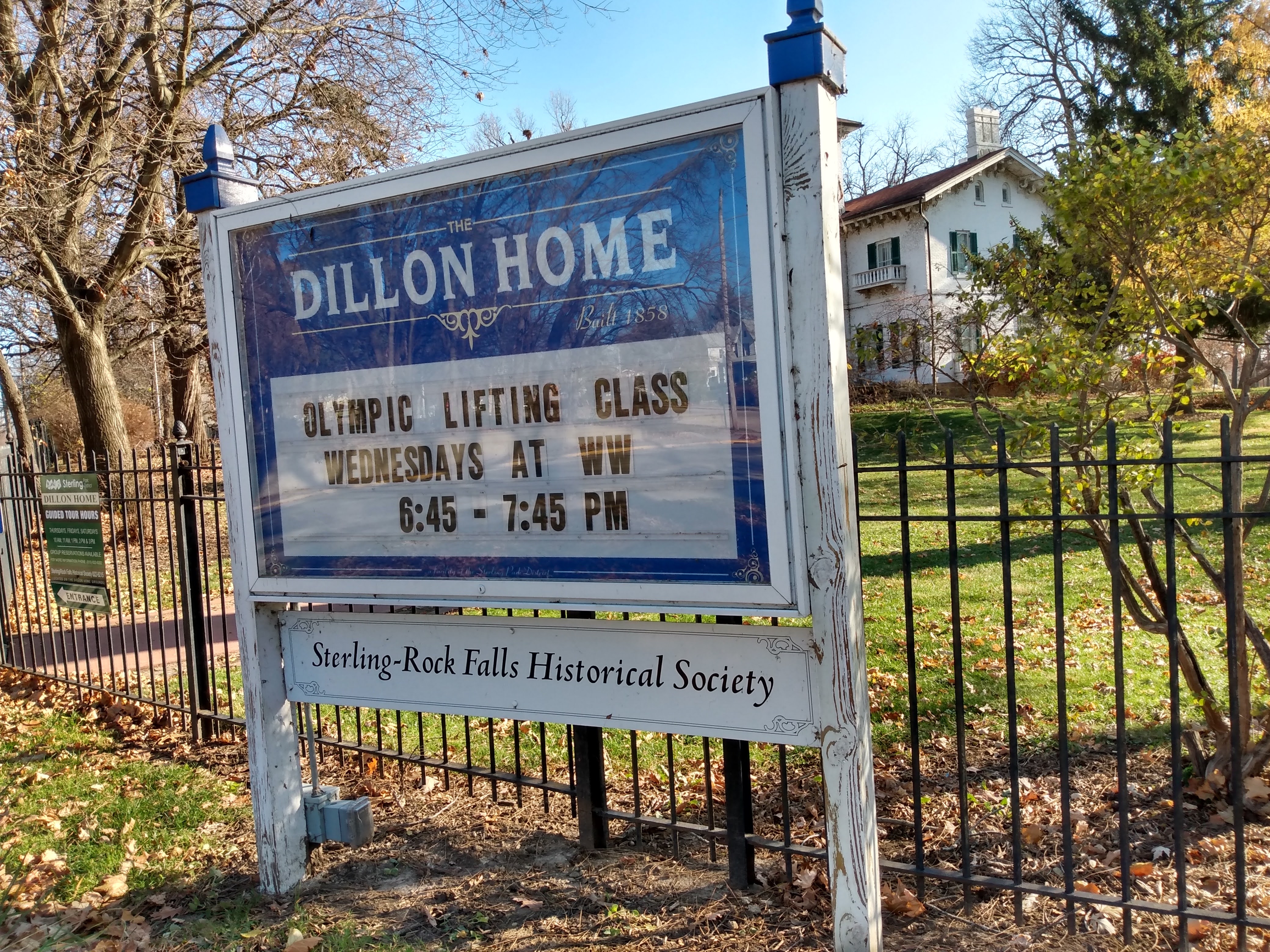 Rita's Sew Fun: Dillon House Mansion