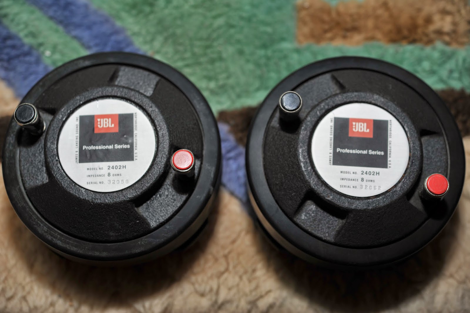 金属とガラスの日々 Stereo Cameraと真空管: JBL 2402 2セット目到着