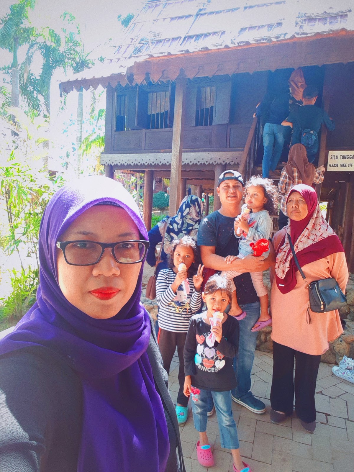 Legenda Mahsuri : Melawat Makam Mahsuri, Langkawi