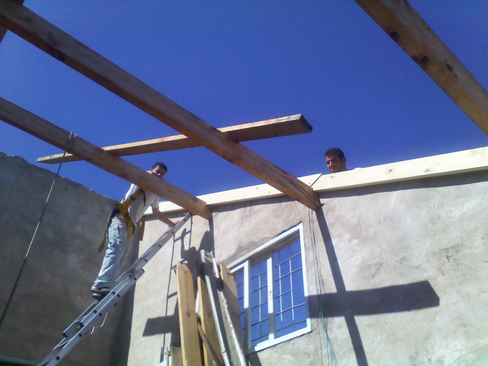 Nuevos Proyectos: TECHO DE MACHIMBRE Y CHAPA TRAPEZOIDAL