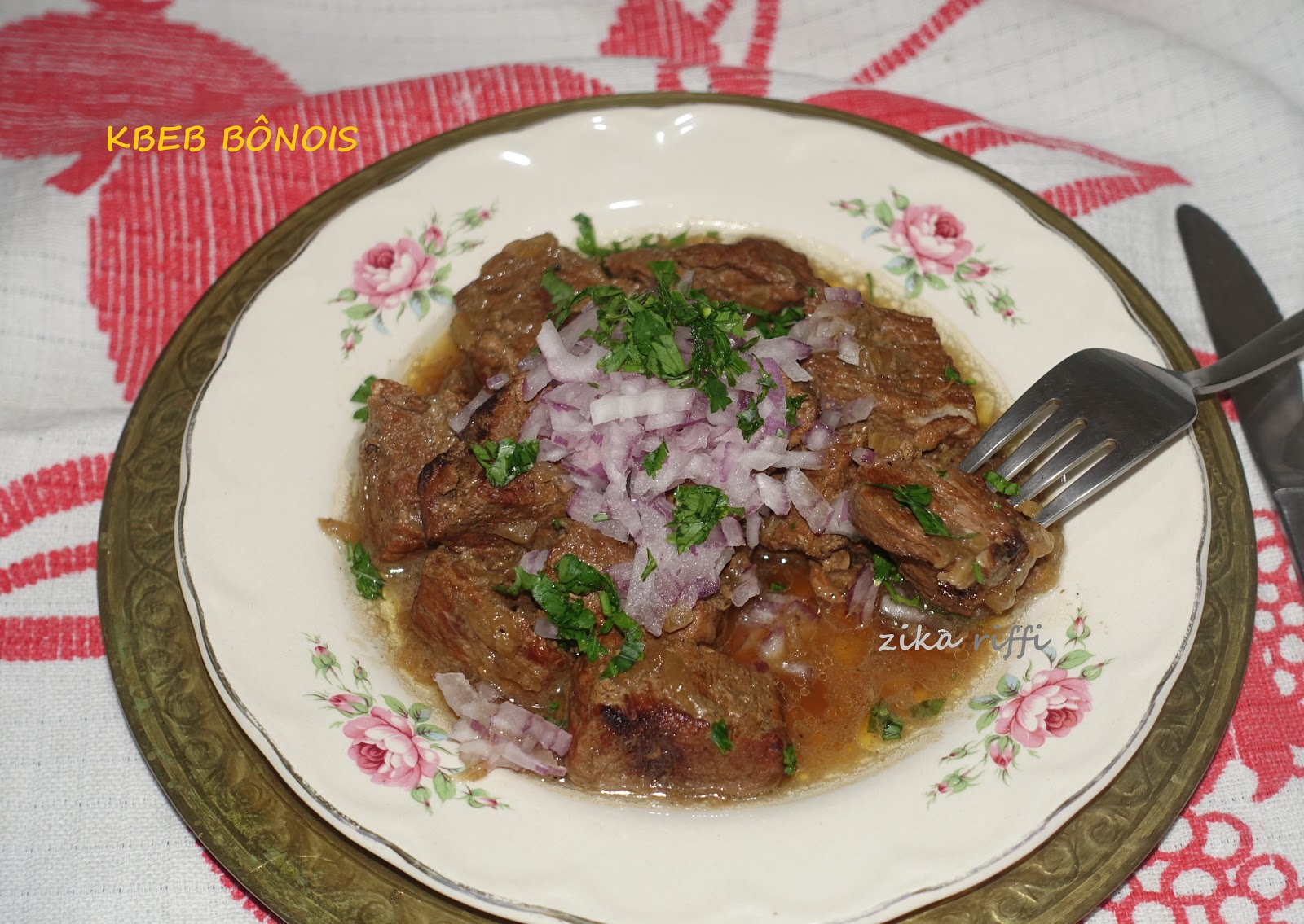 KBEB BÔNOIS-PLAT DE VIANDE A L'OIGNON