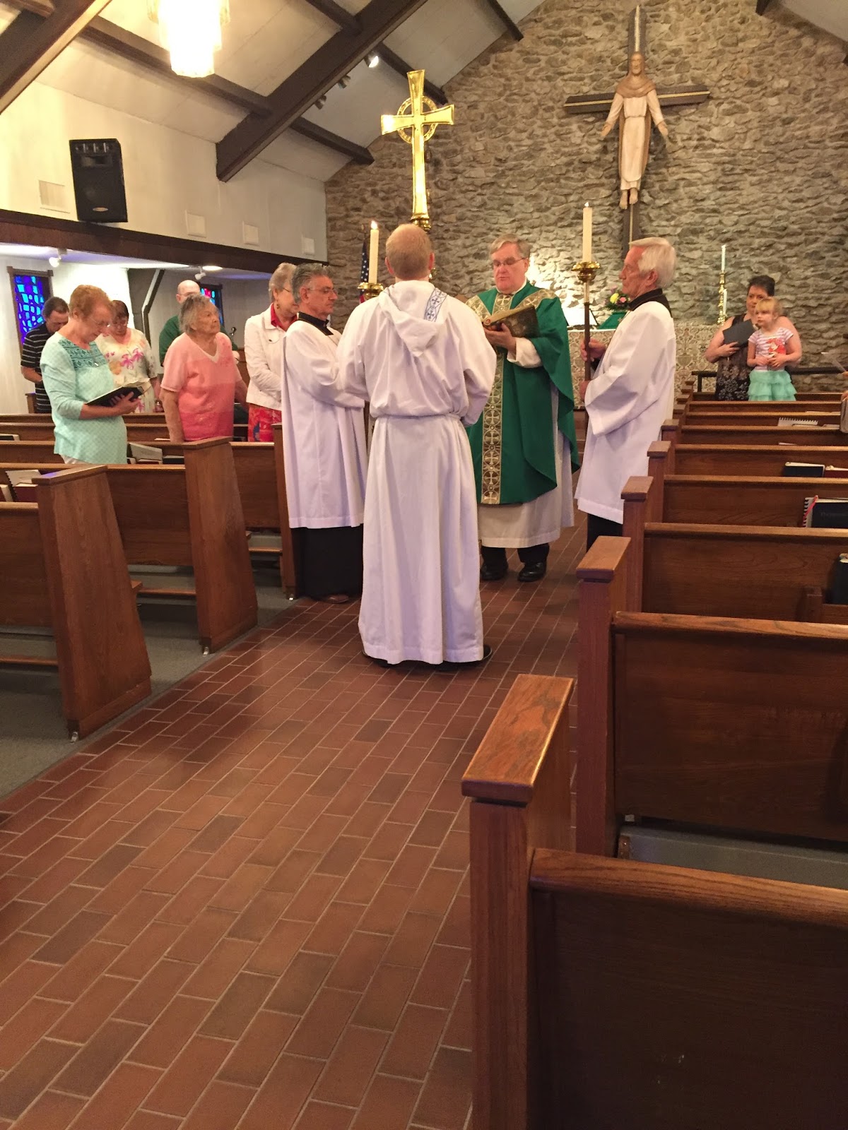 St Michael's Family: Reading the Gospel.