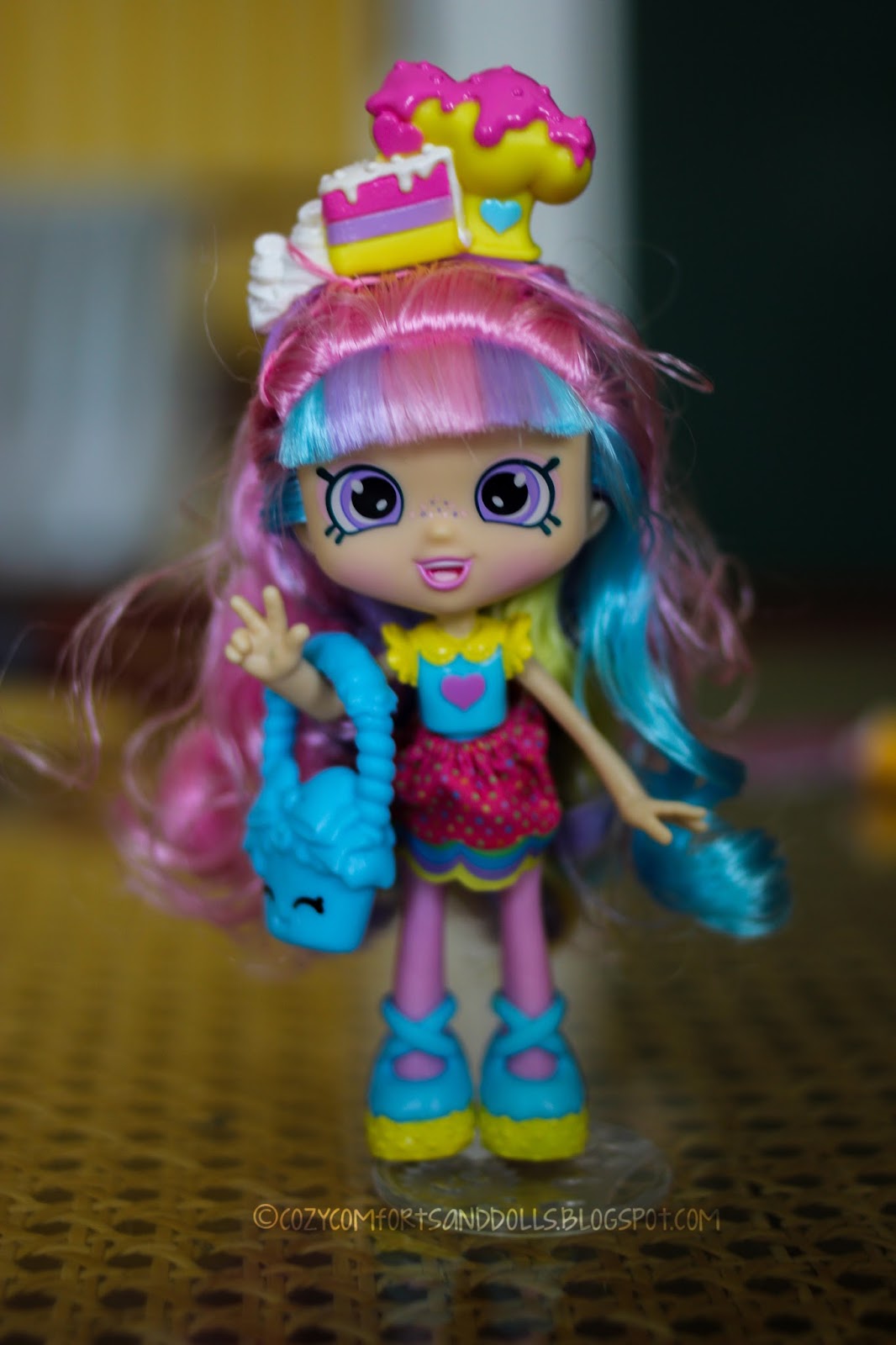 Cozy Comforts and Dolls: Shoppies Dolls: Rainbow Kate