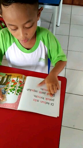 TADIKA PERMATA SCIENTEX: DAILY ROUTINE- READING