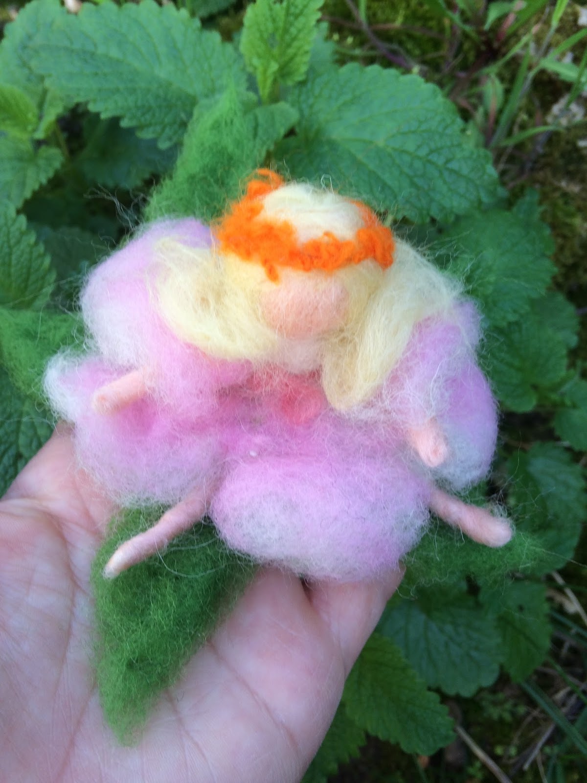 Il mondo della lana fiaba e cardata the world of fairy and carded wool ...