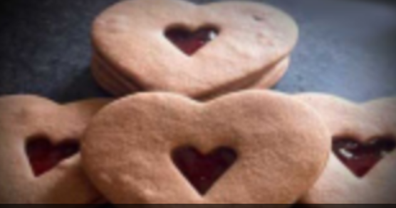 how-to-make -heart-shape-cookies-recipe