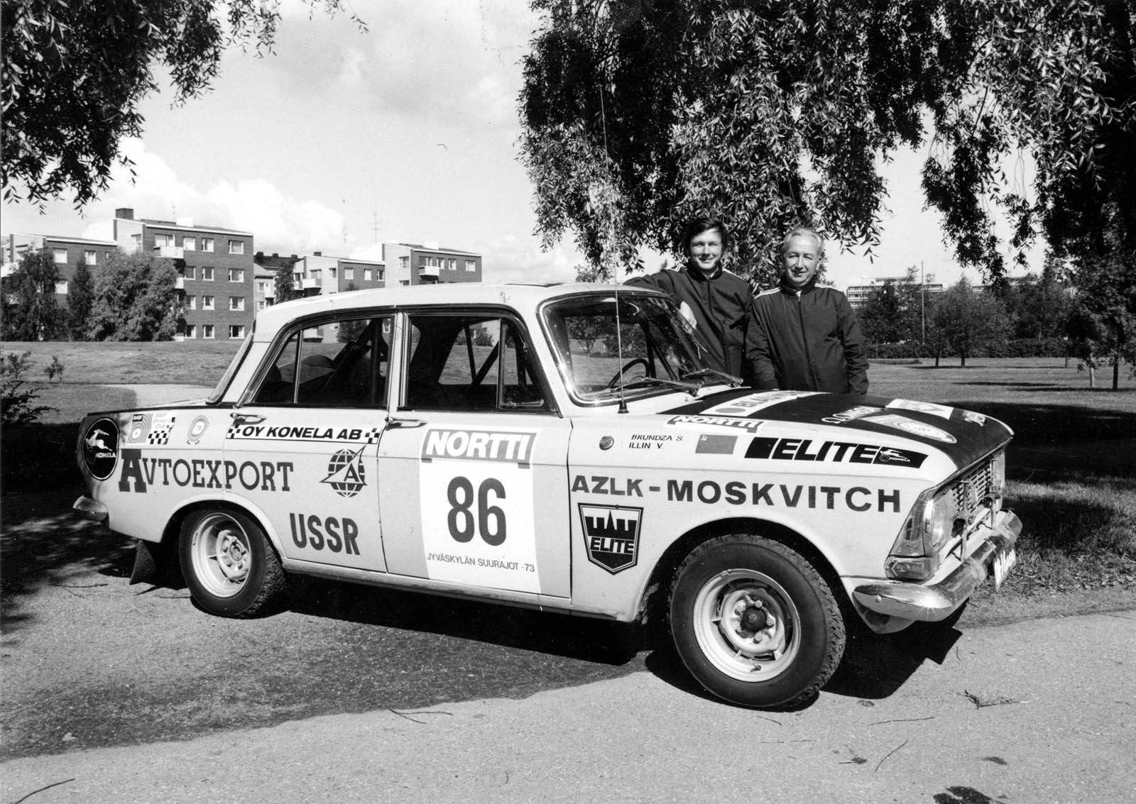 communist cars: Rally in high resolution
