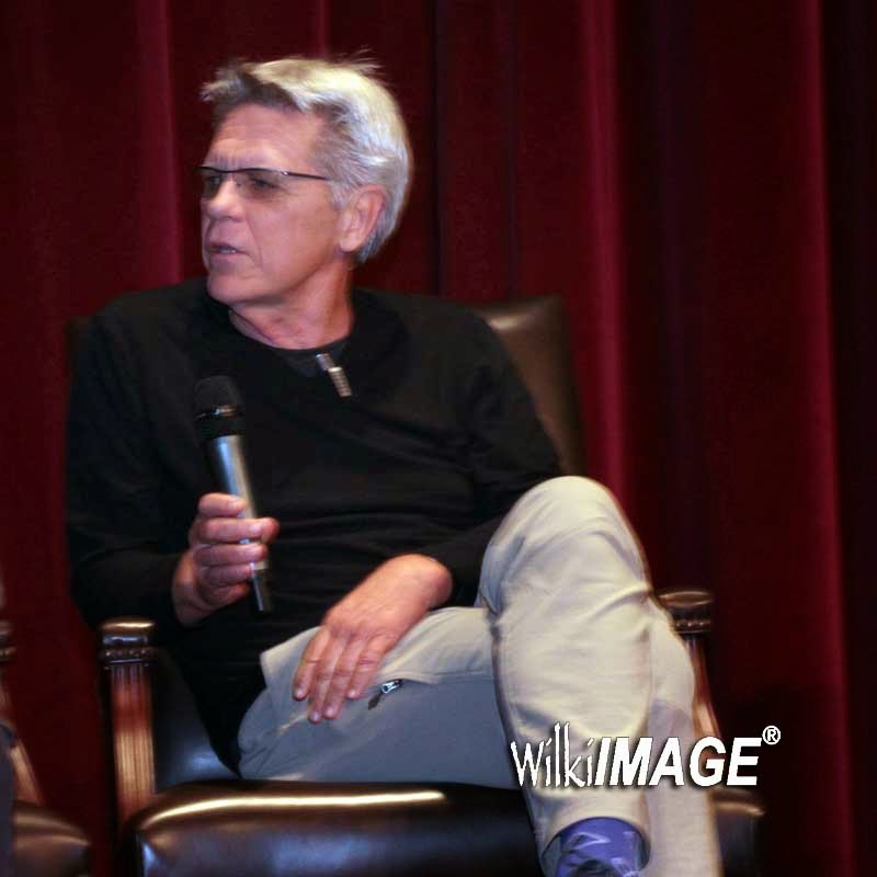 If You See Someone Without A Smile ...: Oct 18, 2014