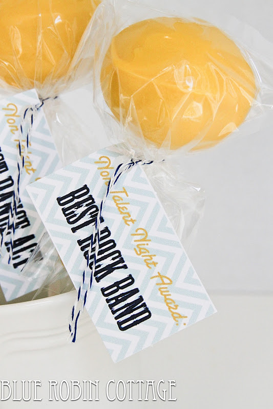 Blue Robin Cottage: Create Your Own Cake Pop Tags!