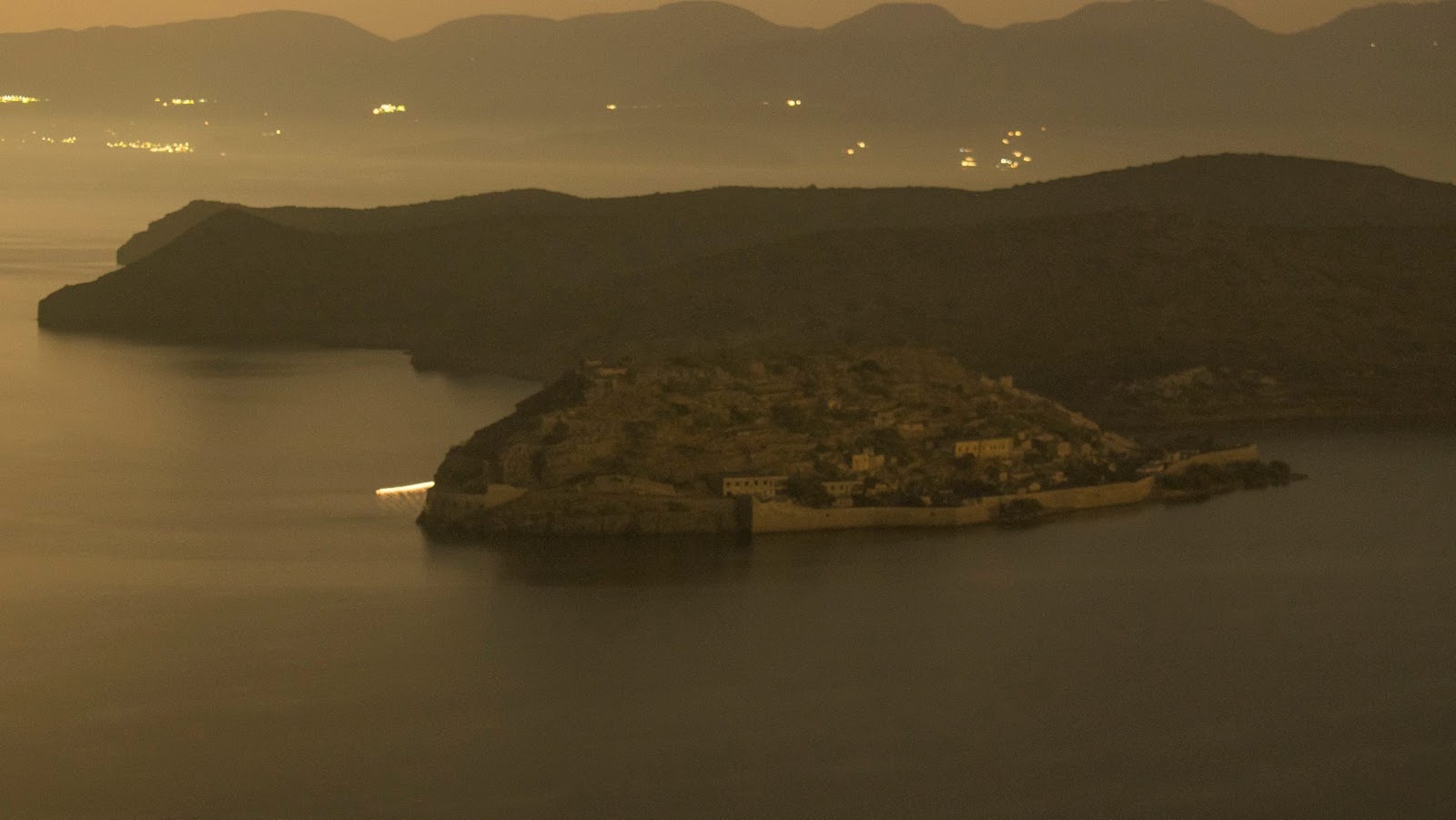 ΟΡΕΙΒΑΤΙΚΟΣ ΣΥΛΛΟΓΟΣ ΑΓΙΟΥ ΝΙΚΟΛΑΟΥ: ΑΠΟΓΕΥΜΑΤΙΝΗ ΠΕΖΟΠΟΡΙΑ ΜΕ ...