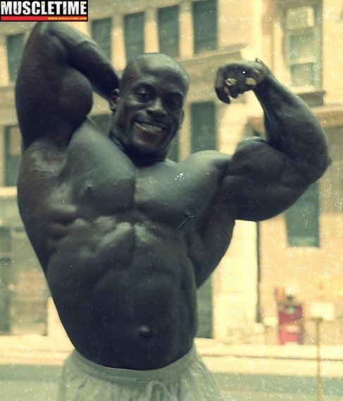 Massive Nigerian buffalo JD Dawodu | World Wide BodyBuilders