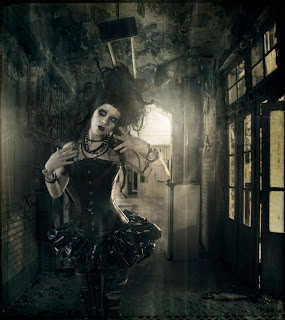 .: horror photography