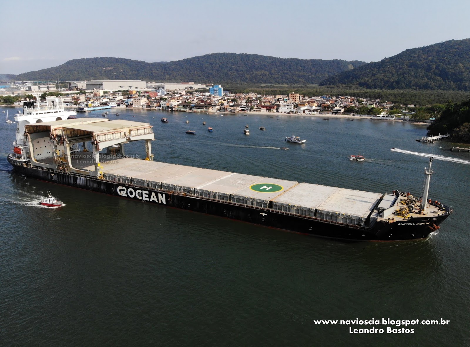 Navios de Santos & CIA: Navio QUETZAL ARROW