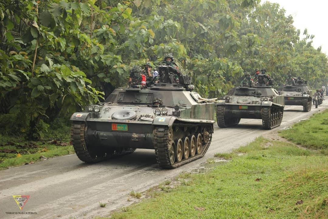 DEFENSE STUDIES: Yonkav 6/NK Latihan Operasi Pertempuran Hutan