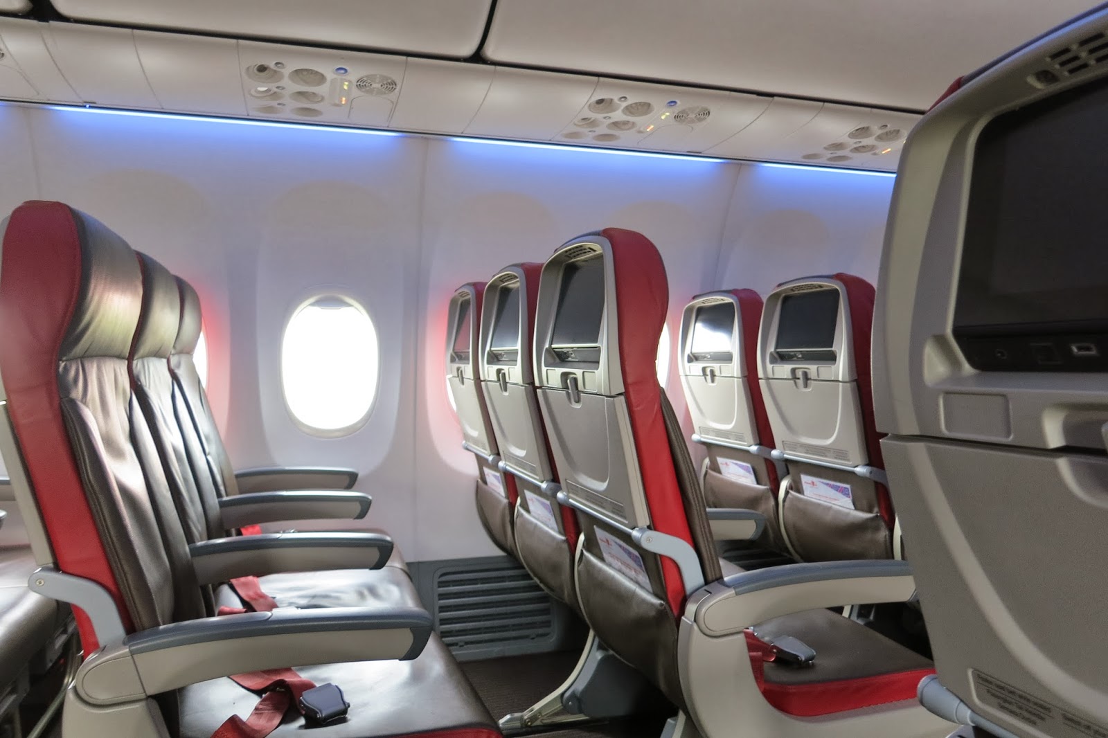 Charles Ryan's Flying Adventure: Discovering Malindo Air For The First ...