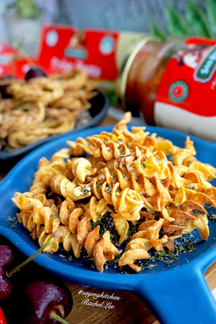 Say My Kitchen: Shaker Pulse Pasta Crackers