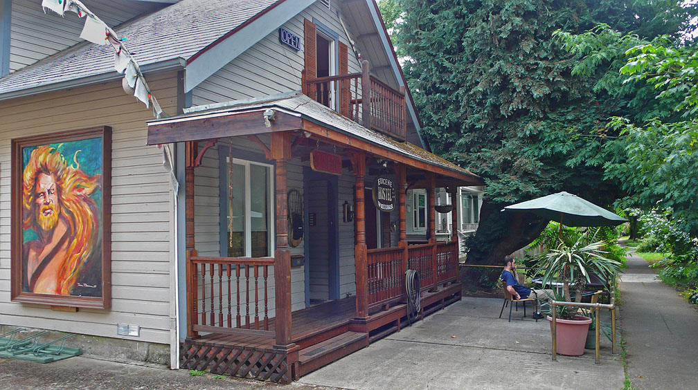 The Murals of Eugene Oregon: Eugene Whiteaker Hostel Murals