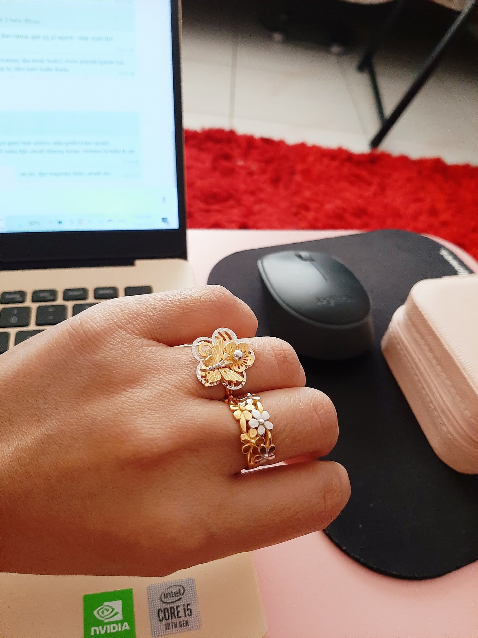 Miles of smiles: Bunga dan rerama