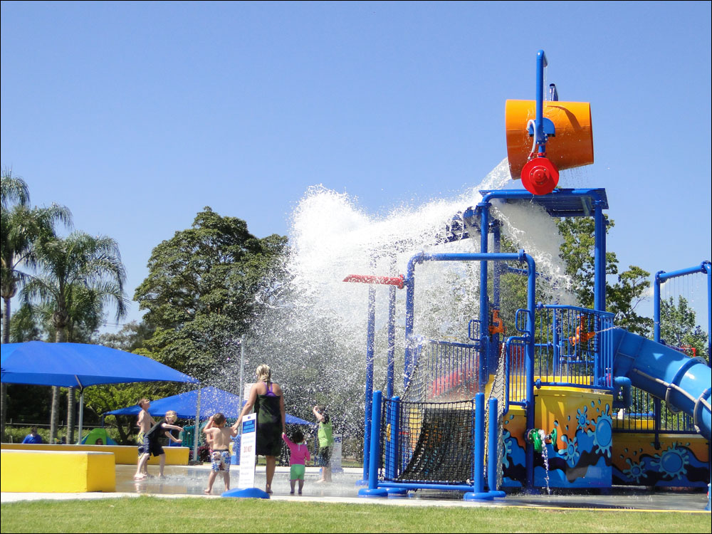 Kez's Blog: Splash park