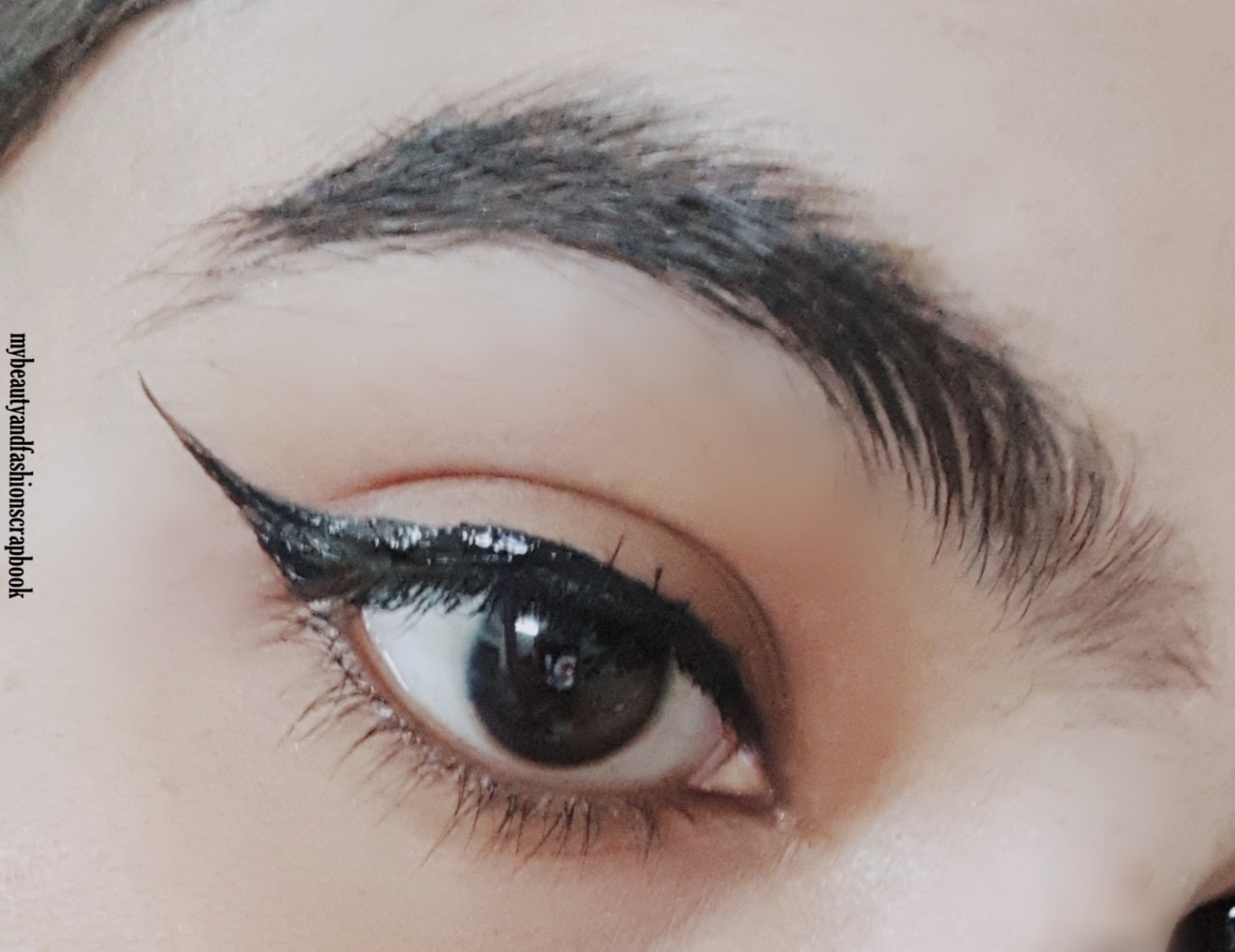 Different Trending Eyeliner Styles