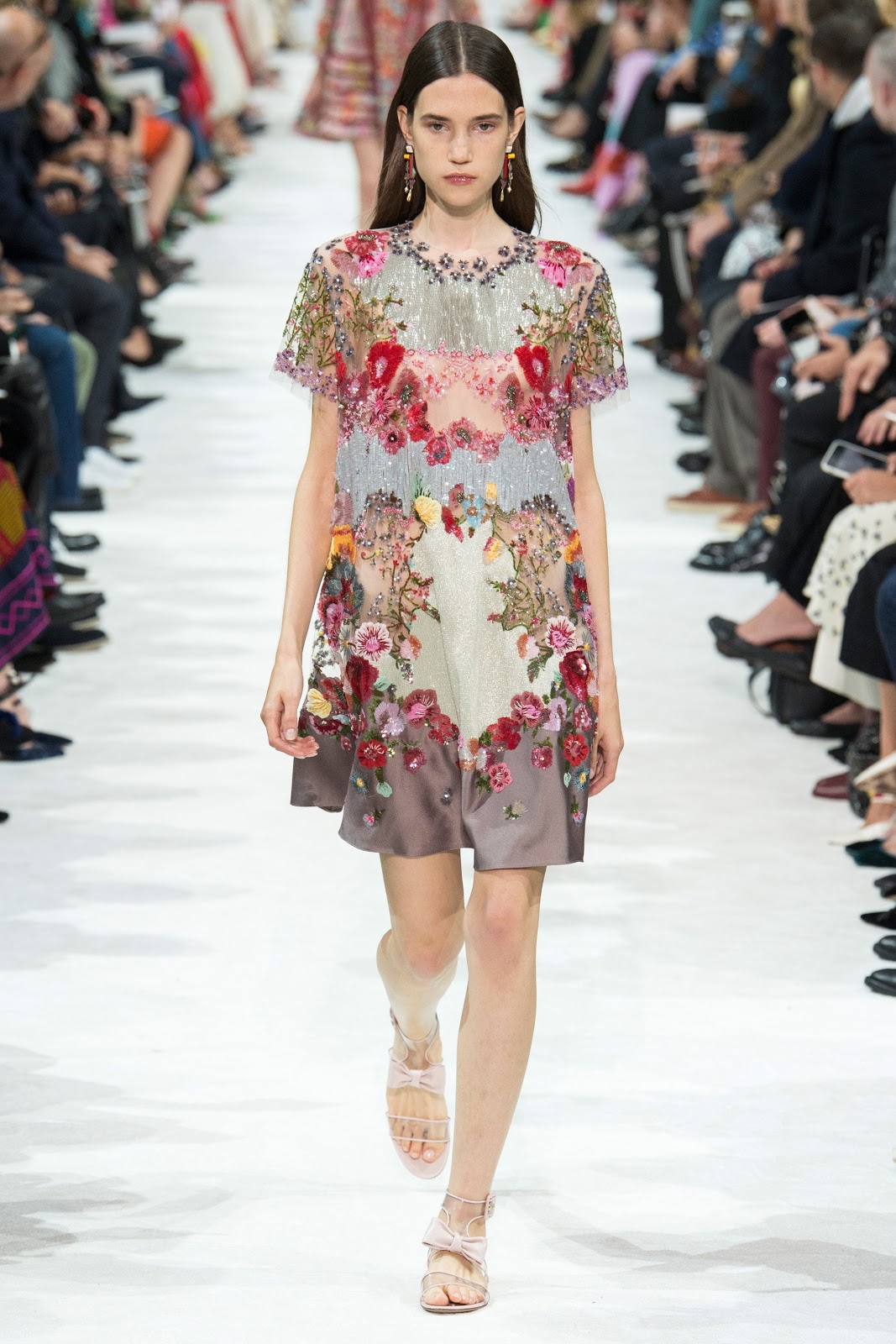 Valentino Spring 2018 Fashion Show PFW | Cool Chic Style Fashion