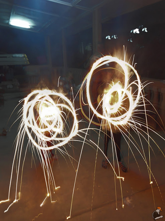 Ambil Gambar Light Trail Guna Honor 7