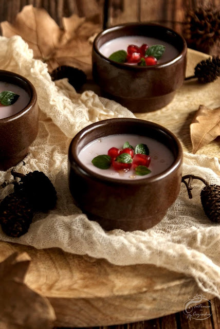 Panna Cotta de Romã (Pomegranate Panna Cotta) | Intrusa na Cozinha