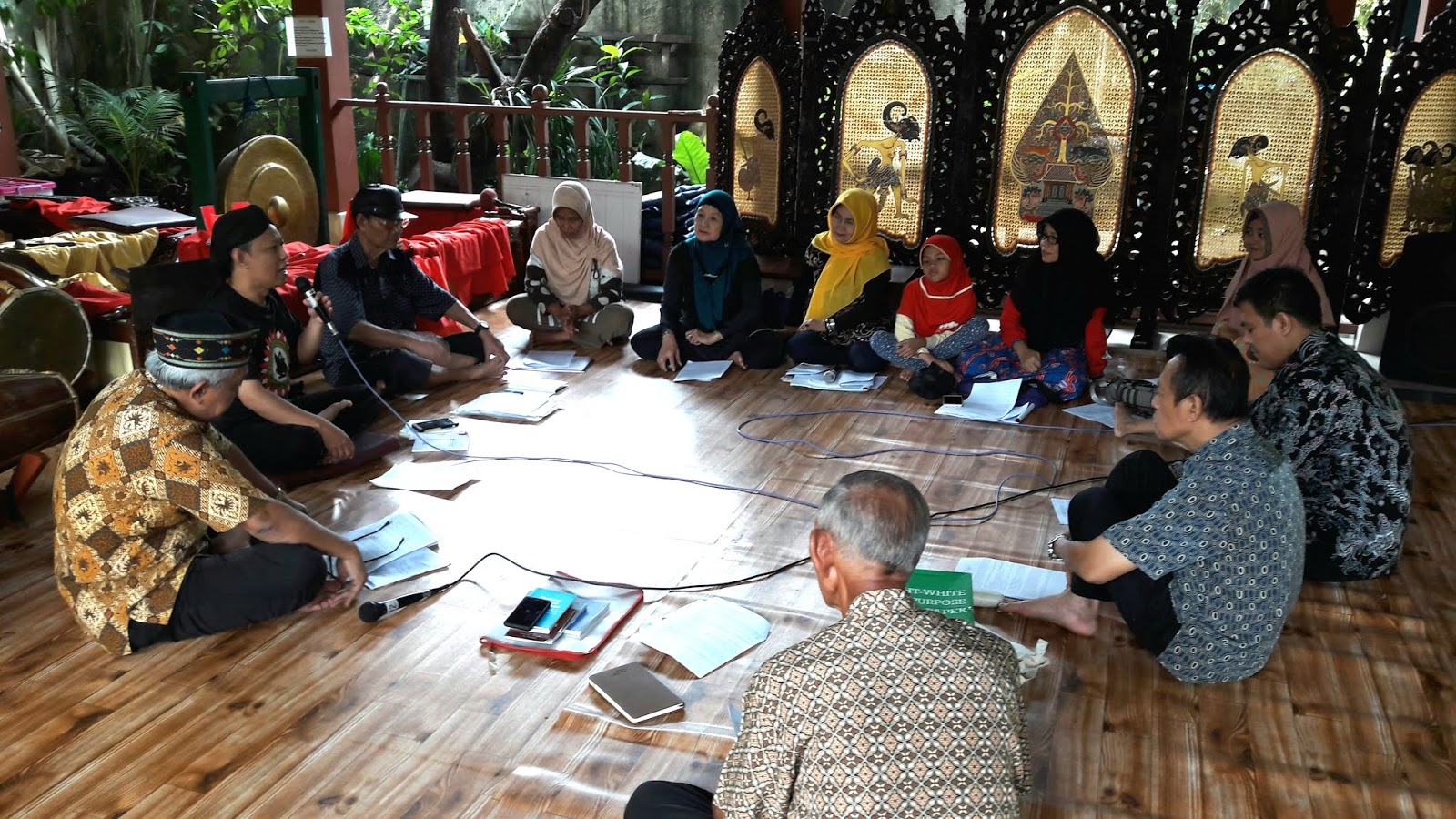 BAMBANG WIWOHO: NGAJI GUNDUL-GUNDUL PACUL DI SULUK NUSANTARA