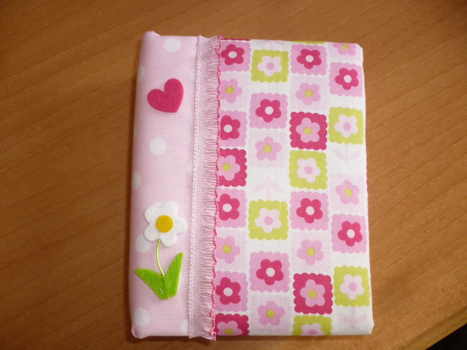 EMICREA: ALBUM DE FOTOS 10 x 15 FORRADO EN TELA.