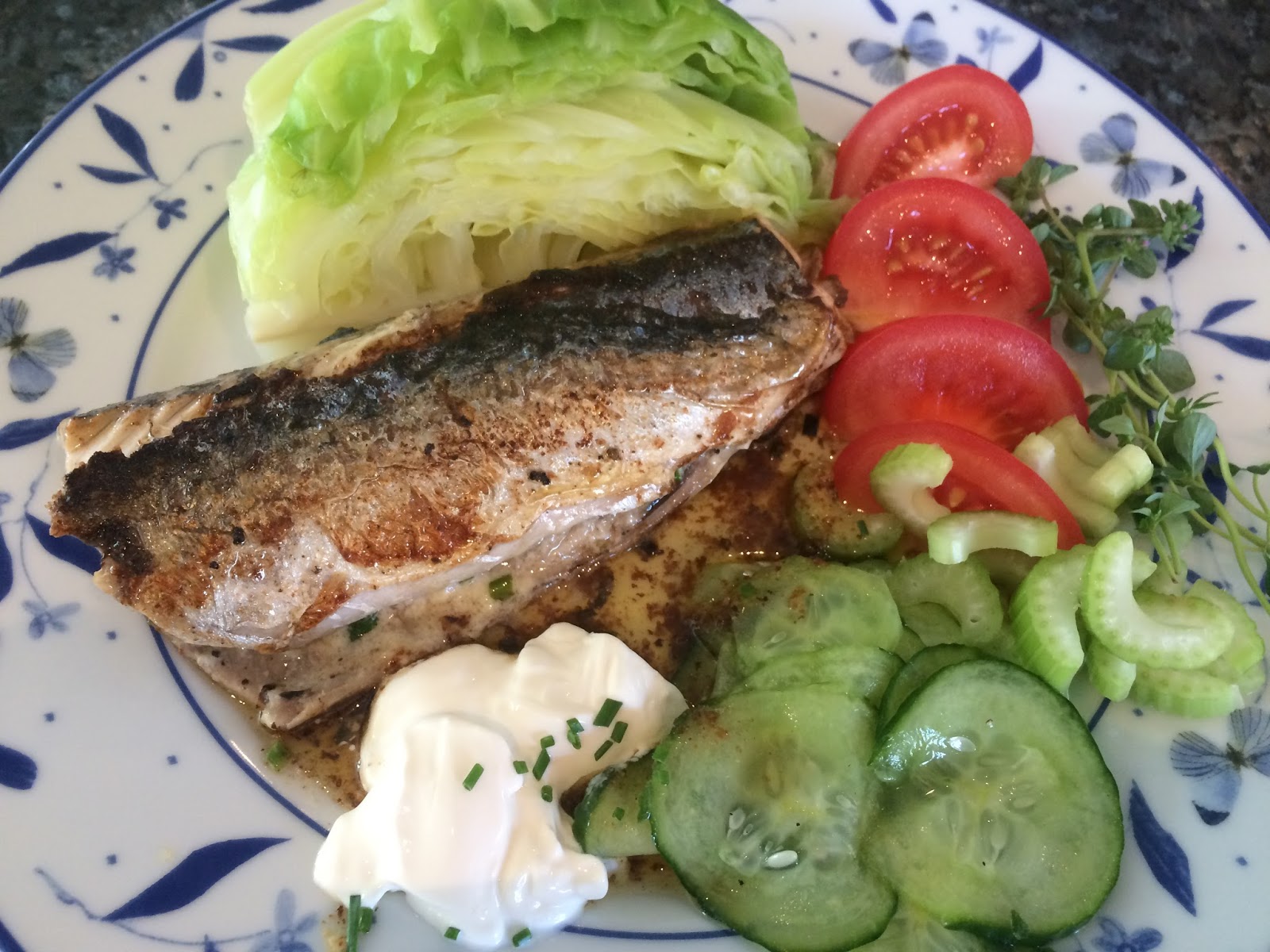 Hvor om allting er: Makrell og agurksalat Lavkarbo