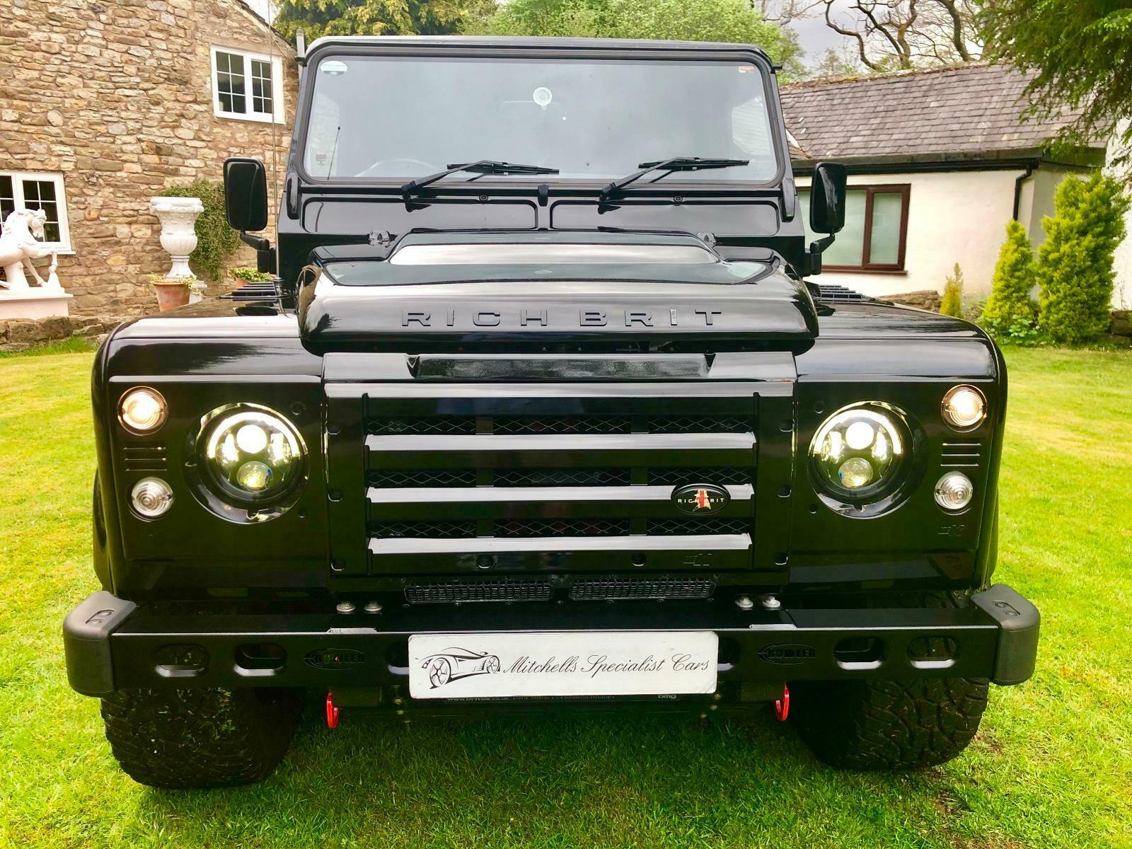 Landrover Defender: Land Rover 90 Defender 2.2TD 2016 LOW MILEAG XS ...