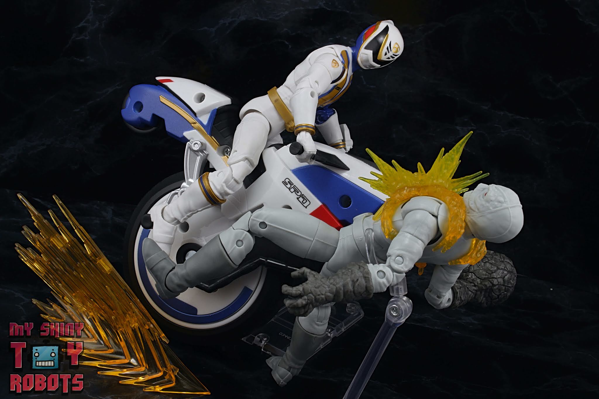 My Shiny Toy Robots: Toybox REVIEW: Power Rangers Lightning Collection ...