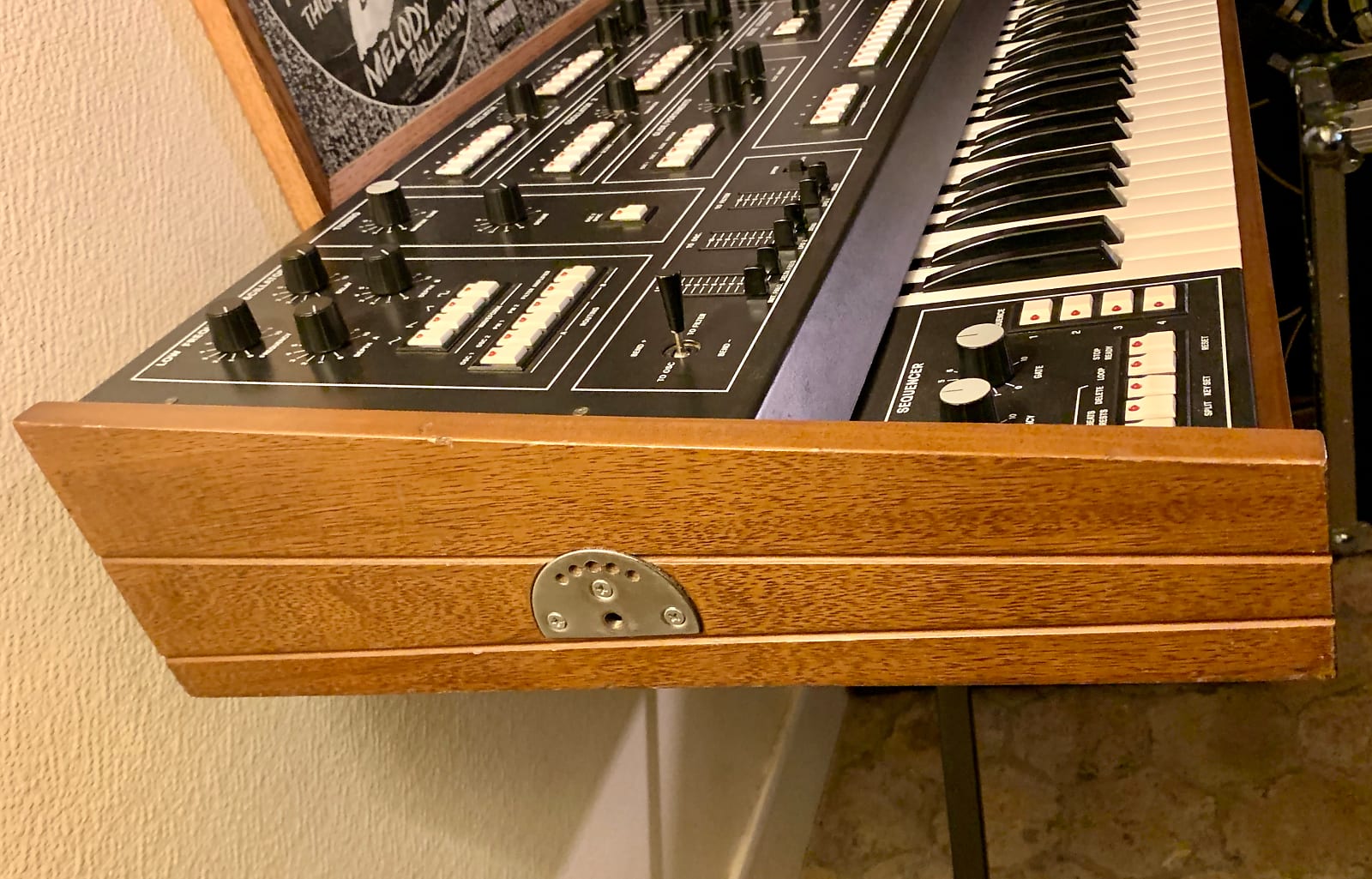 MATRIXSYNTH: Elka Synthex MKII+ Midi IN/OUT+ Flight Case. *Serviced by ...