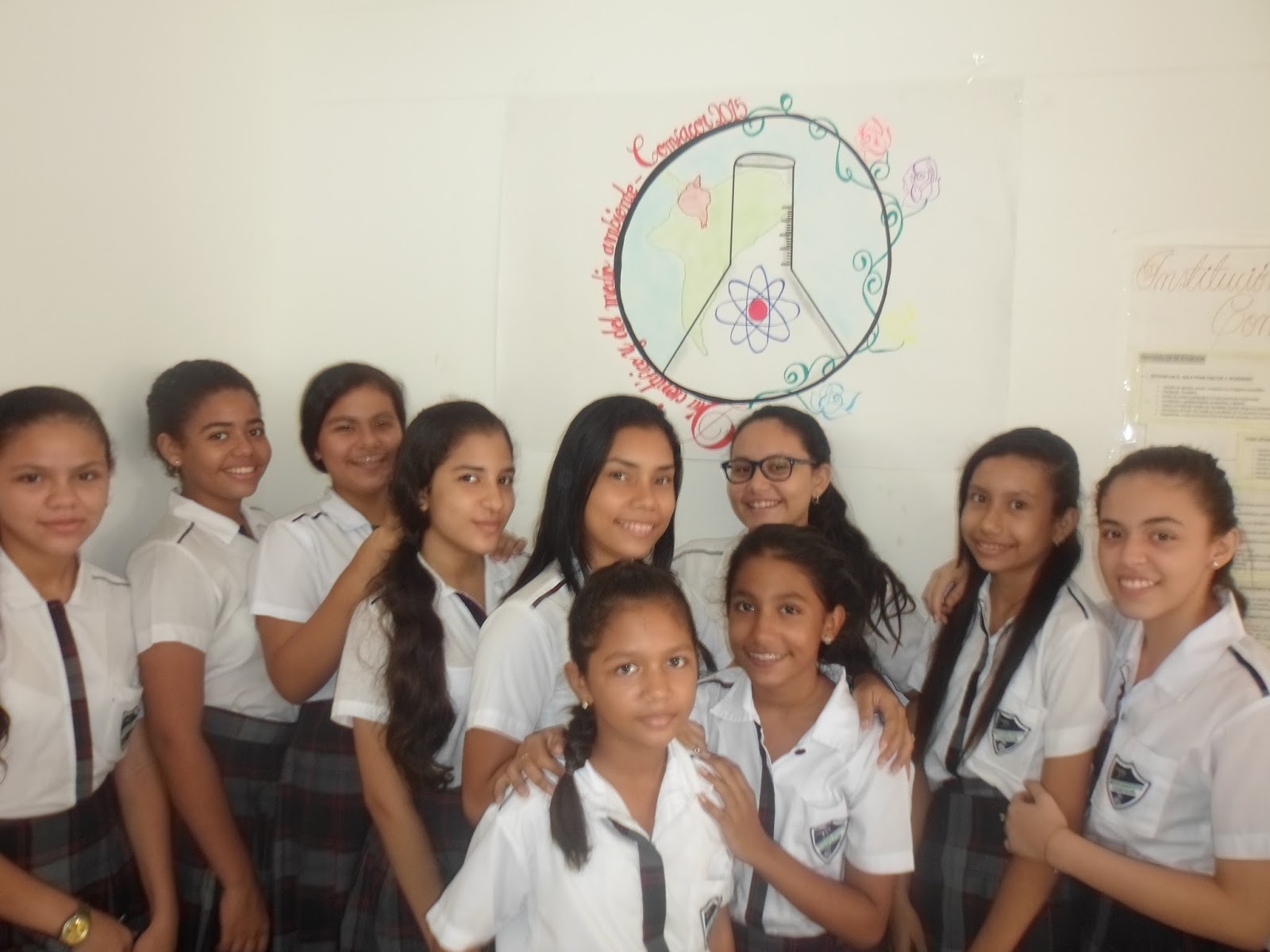 Colegio Comfacor “Jaime Exbrayat” : SEMILLERO DE INVESTIGACIÓN COMFACOR 2015.