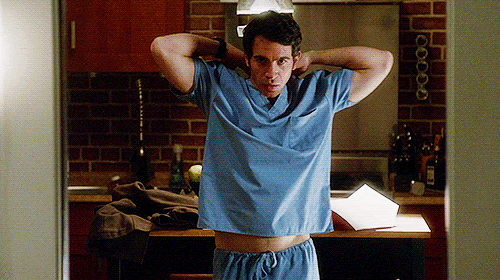 WE LOVE HOT GUYS: Chris Messina Shirtless in The Mindy Project
