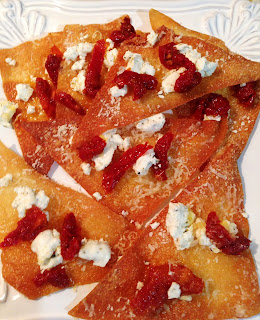 simplysandi: Sundried Tomato and Goat Cheese Nachos