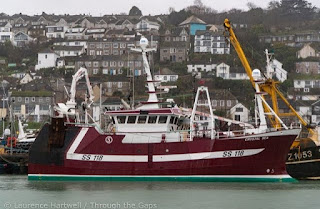 Through the Gaps! - Newlyn Fishing News: The three main types of bottom ...