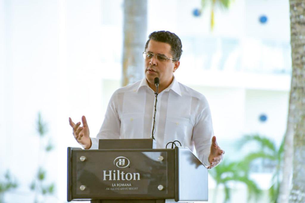 David Collado afirma RD se ha ahorrado 720 millones con renegociación ...