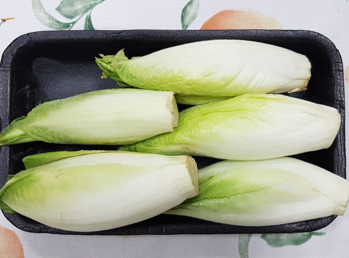 Maryam's Culinary Wonders: 1472. Simple Endives
