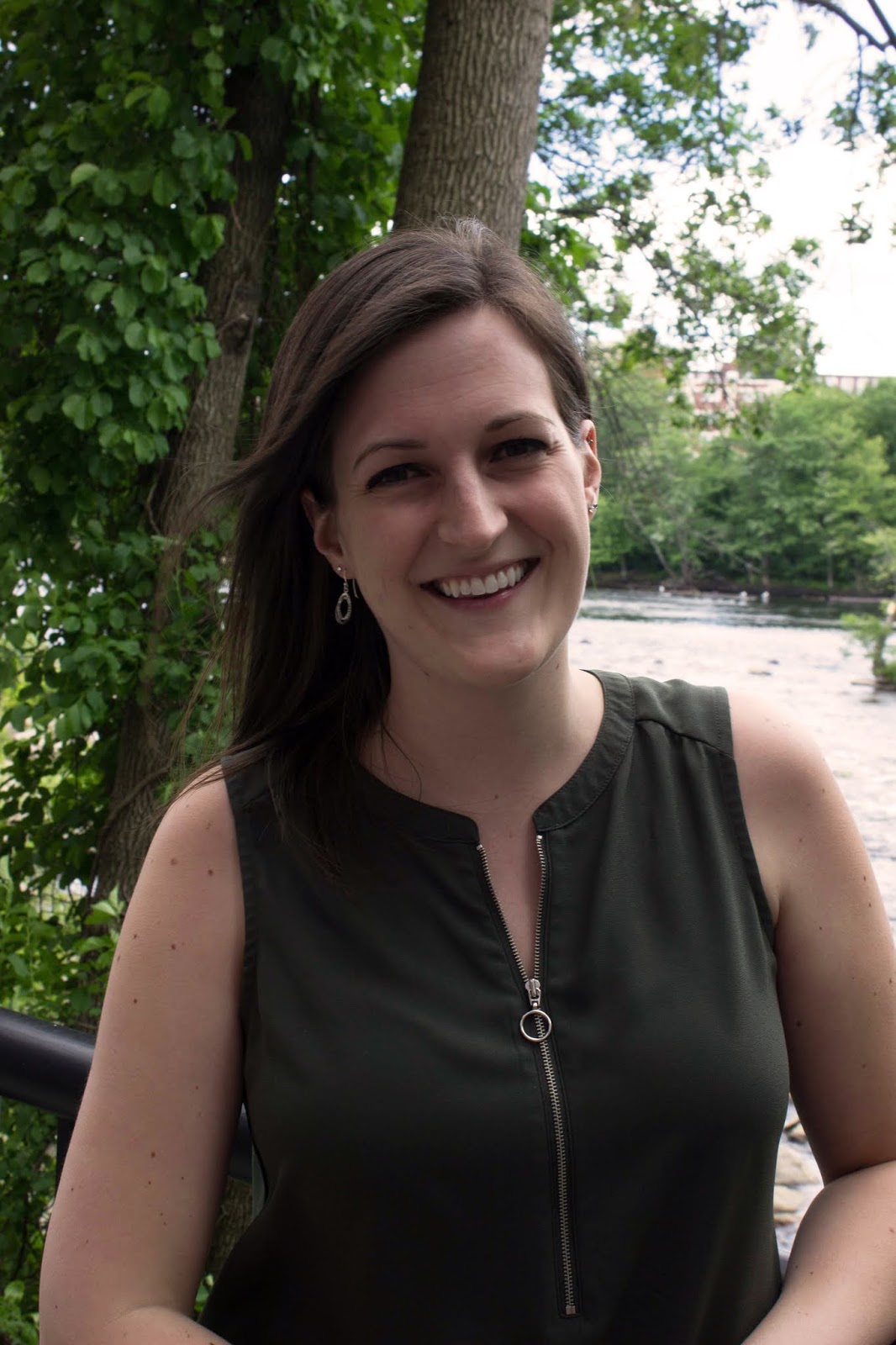 Robin Loves Reading: Winter Blog Hop - Where Do You Post Your Reviews