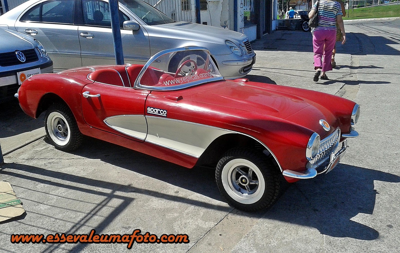 Registros Automotivos do Cotidiano: Chevrolet Corvette 1956 (Escala 2:3)