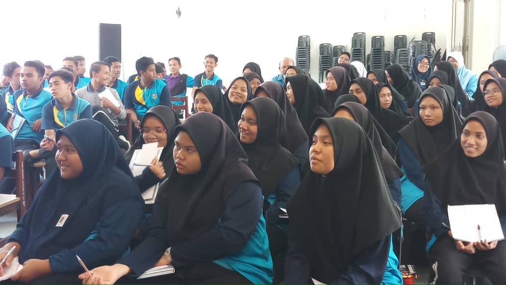 Laman Bahasa Melayu SPM: PROGRAM MOTIVASI DIRI PELAJAR TING 5 SMK SERI ...