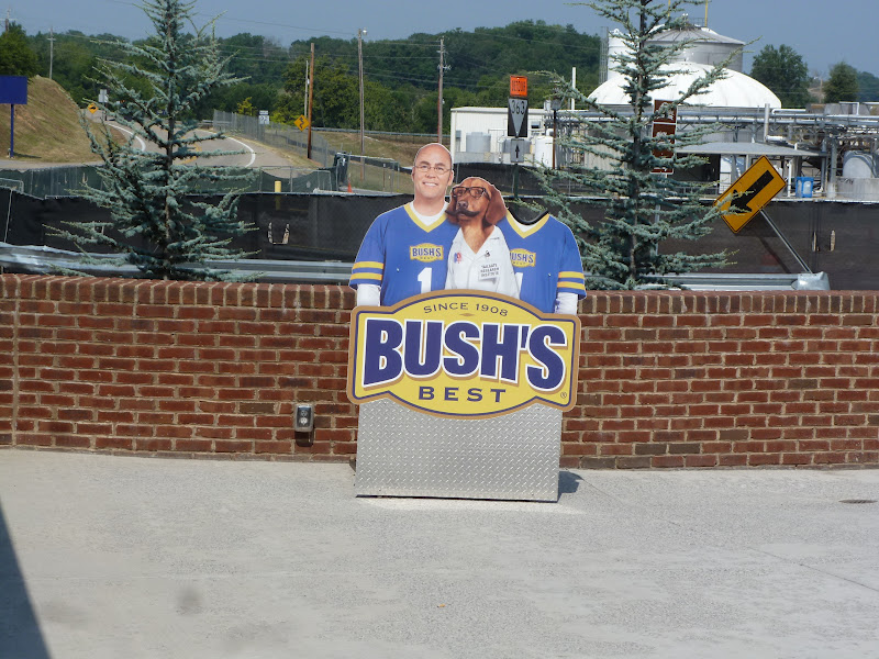 Kentucky Travels: Bush Brother's Visitor Center- Chestnut Hill, Tennessee
