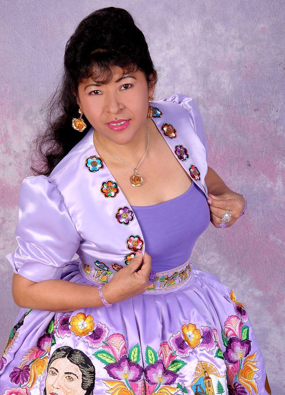 WEB DEL ARTISTA PERUANO HUAYNO Y CUMBIA 2016: CHINA MARIA LE CANTA A SU ...