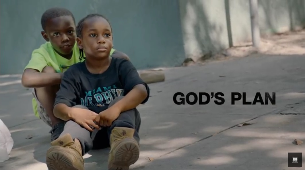 Drake Gives Money Away On ‘God’s Plan’ Video